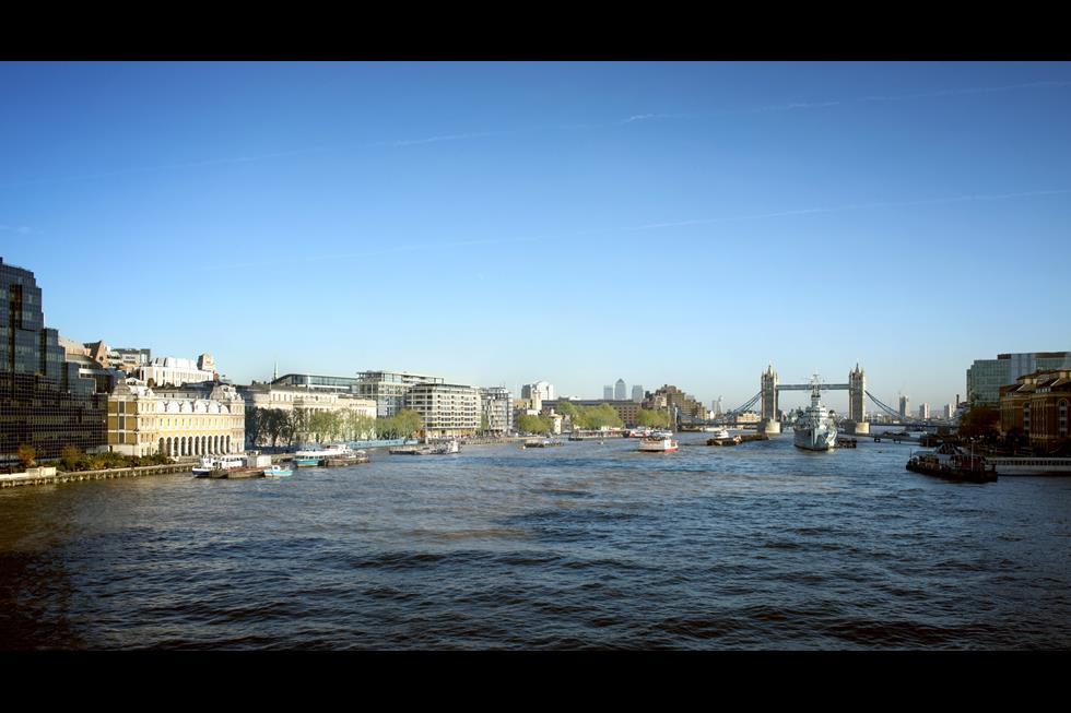 Foster + Partners' £400m Sugar Quay scheme to go ahead | News | Building